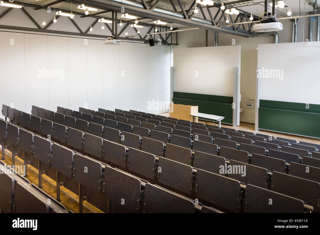 University Lecture Hall Stock Photos & University Lecture Hall Stock ...