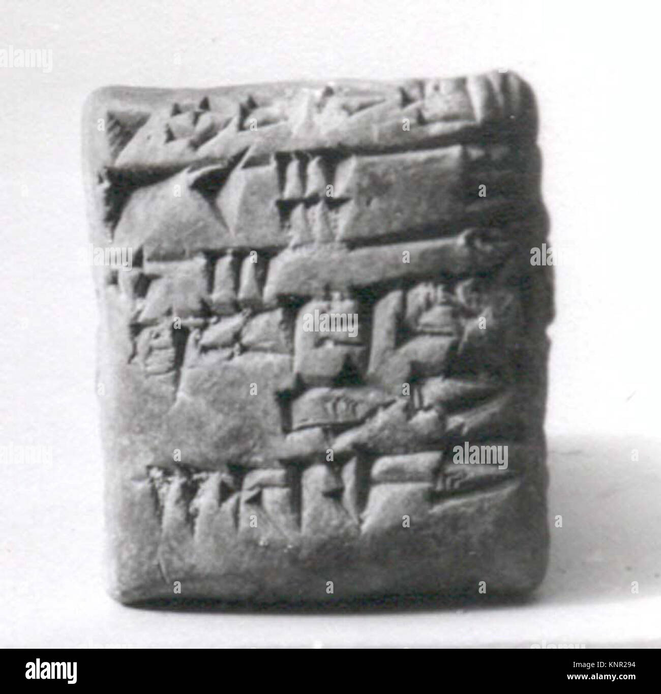 Mesopotamia tablet sheep hi-res stock photography and images - Alamy