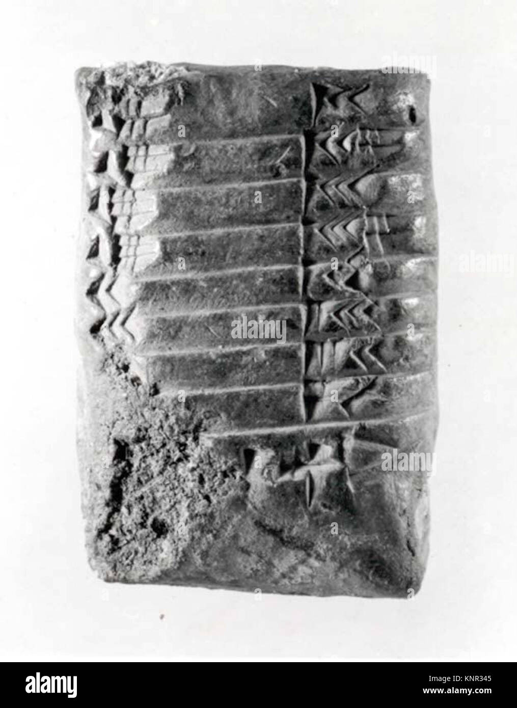 Cuneiform table hi-res stock photography and images - Alamy