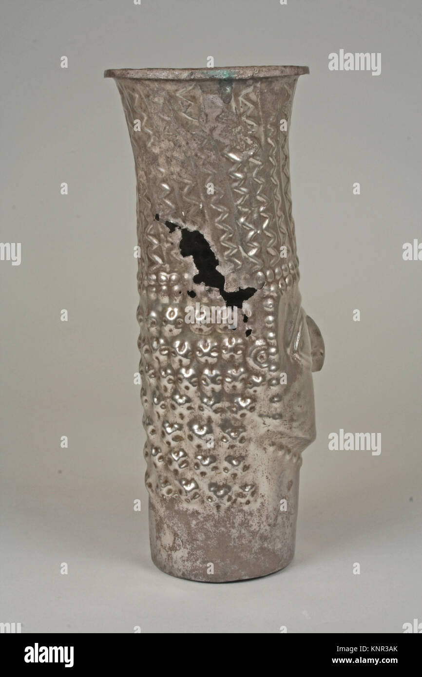 Face Beaker MET 1979.206.1102 a 313295 Stock Photo - Alamy