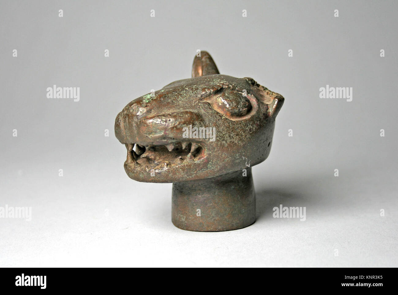 Bronze Mace Head in Feline Form MET 1987.394.166 b 315228 Stock Photo ...