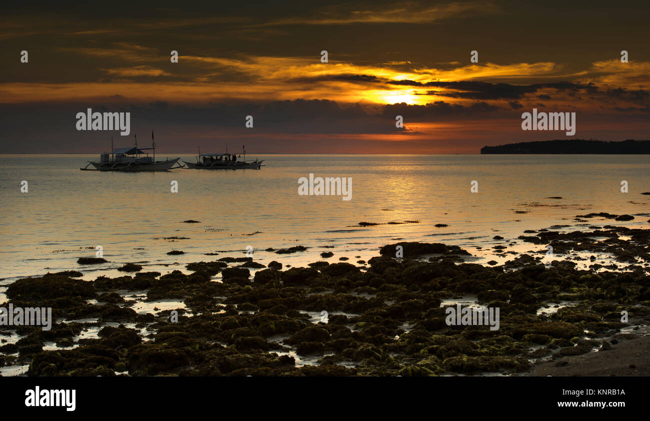 Donsol island hi-res stock photography and images - Alamy