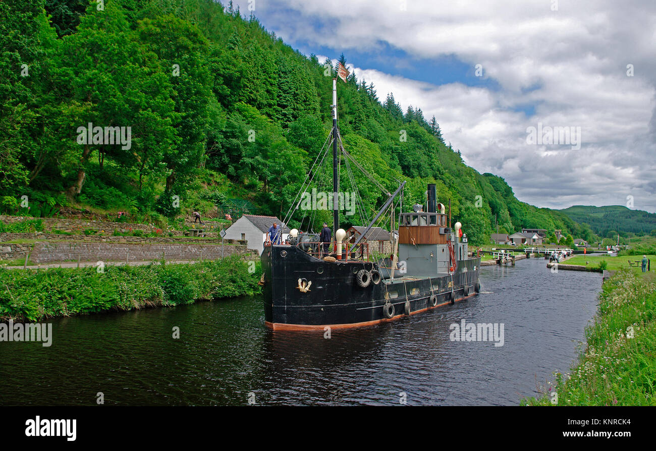Steam Puffer Stock Photos & Steam Puffer Stock Images - Alamy