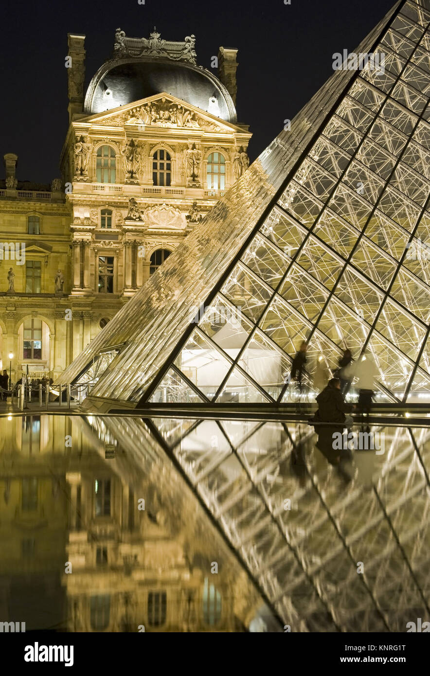 Palais du louvre hi-res stock photography and images - Alamy