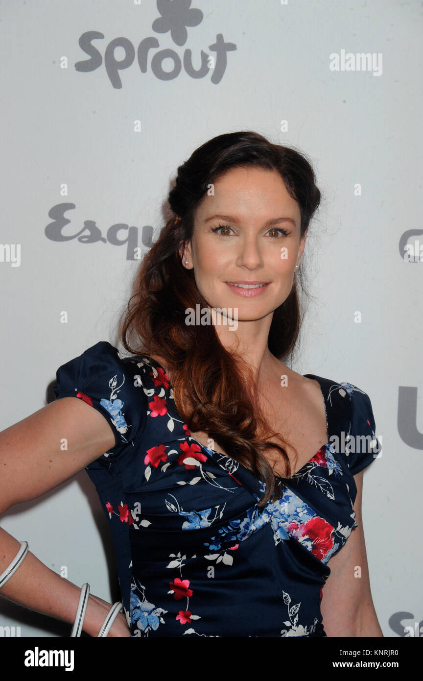 NEW YORK, NY - MAY 14: Sarah Wayne Callies attends the 2015 ...