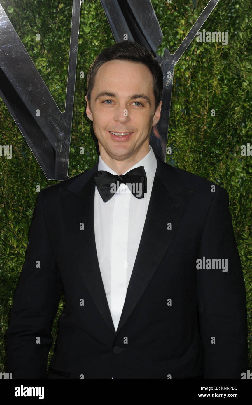 NEW YORK, NY - JUNE 07: Jim Parsons attends the American Theatre Wing's ...