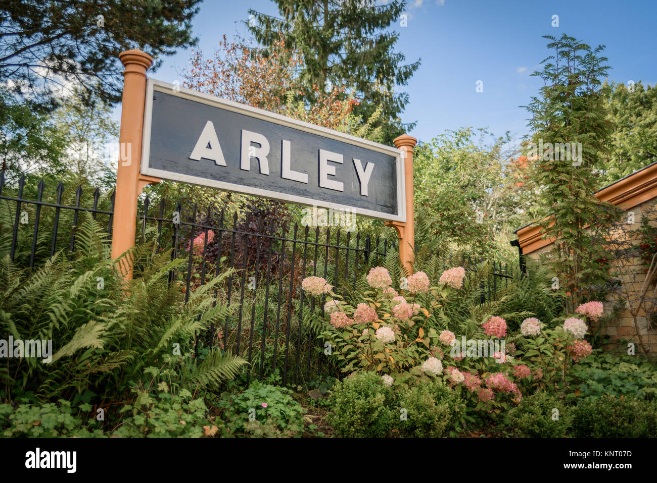 Old great western railway sign hi-res stock photography and images - Alamy