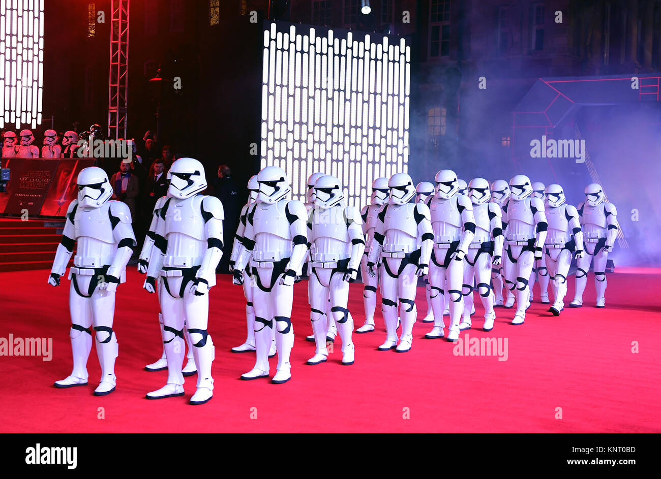 Stormtroopers attending the star wars hi-res stock photography and ...