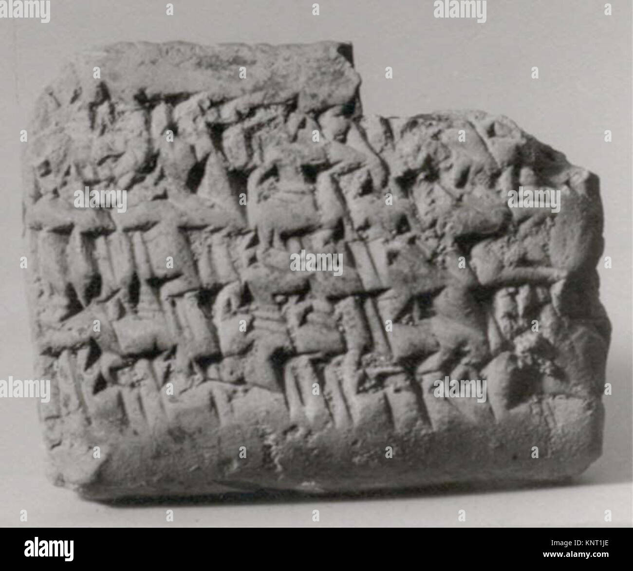 Cuneiform tablet from the Esagilaya archive at the Metropolitan Museum ...