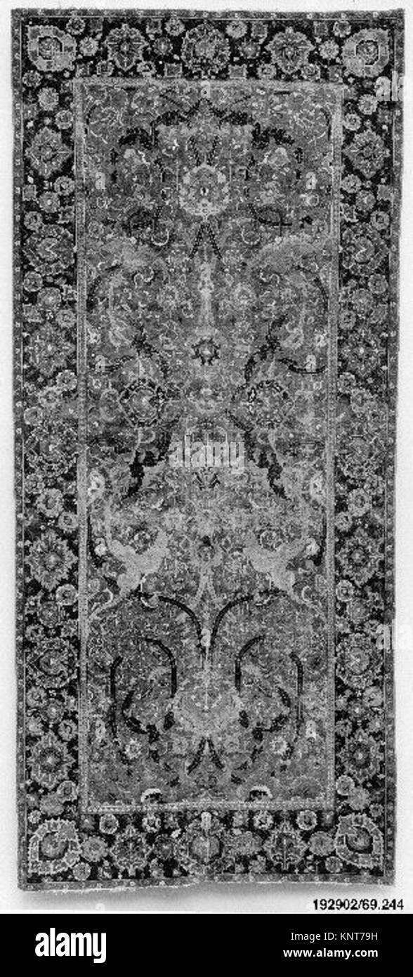 A floral arabesque carpet from the Metropolitan Museum collection ...