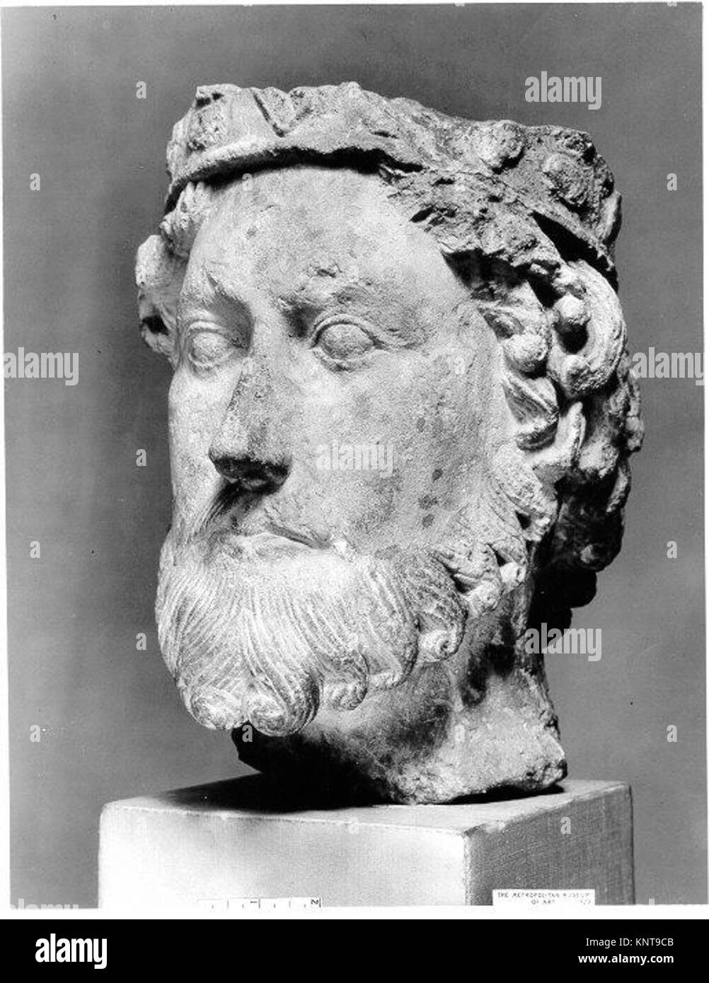 Illustration of a king’s head, MET 73962 466822, showing facial ...