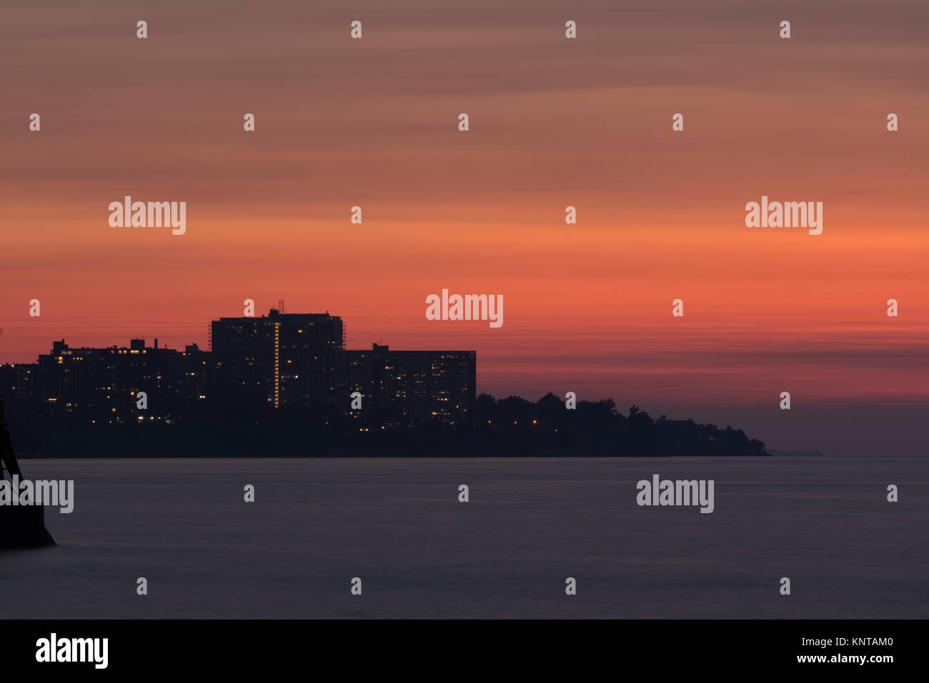 Downtown skyline cleveland lake erie hi-res stock photography and ...