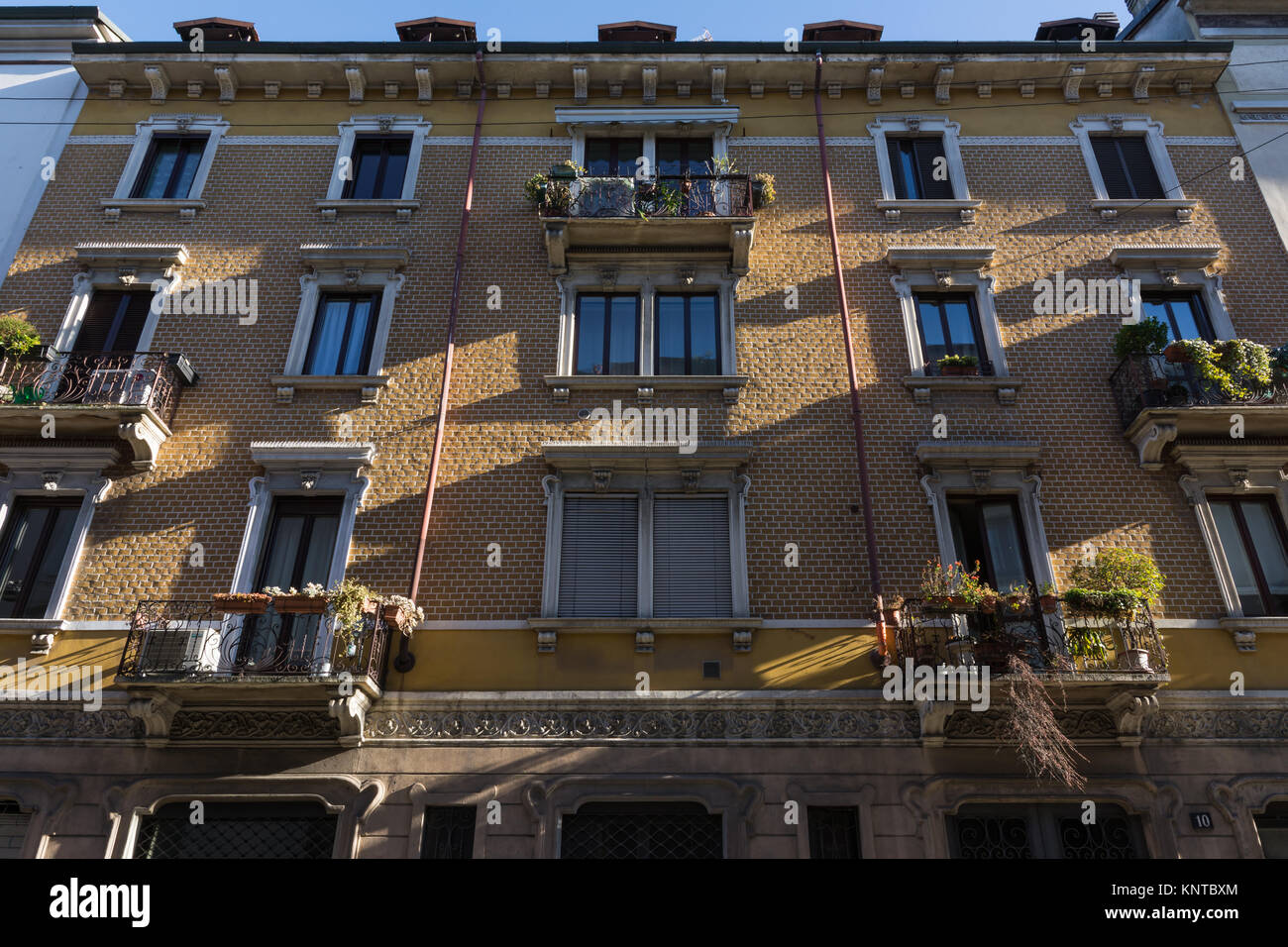 European Apartment Balcony HIstorical Building Traditional Old ...