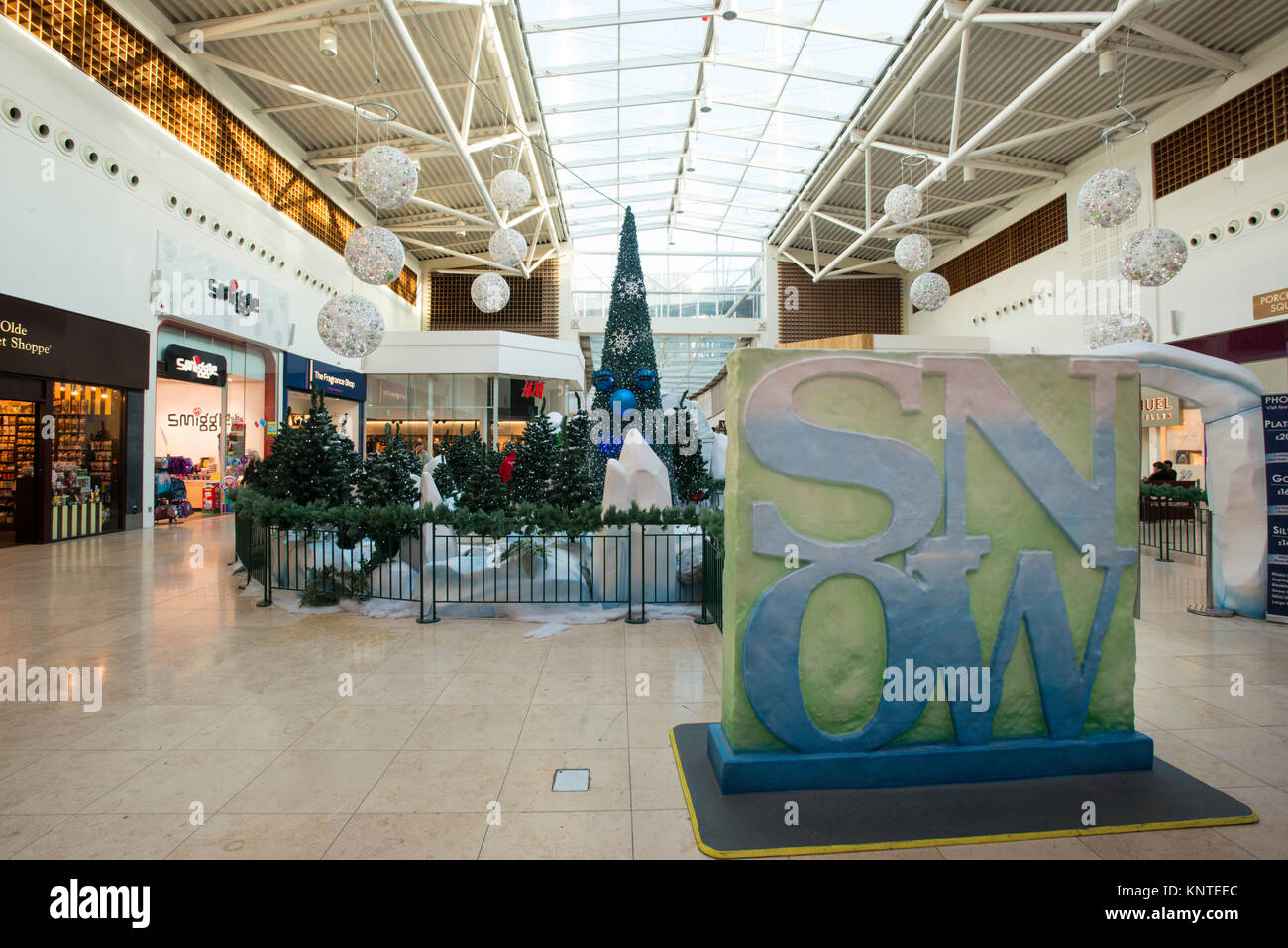 Festival Place Shopping Centre, Basingstoke, UK Stock Photo - Alamy