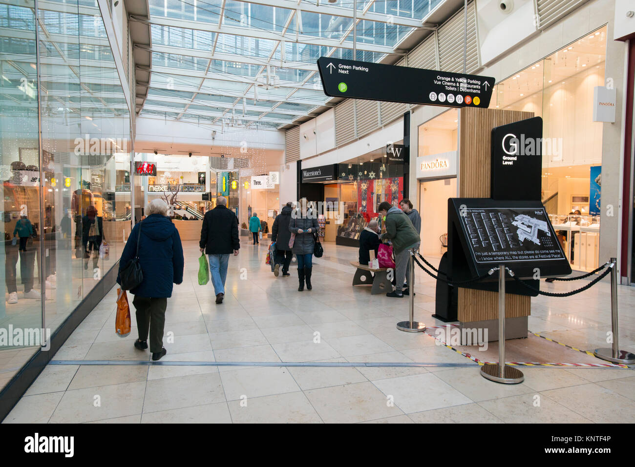Basingstoke shopping center hi-res stock photography and images - Alamy