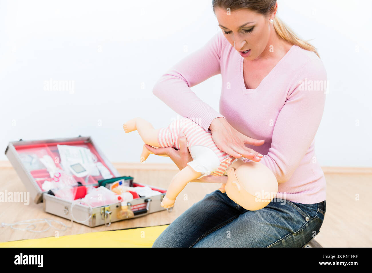 First aid station child hi-res stock photography and images - Alamy