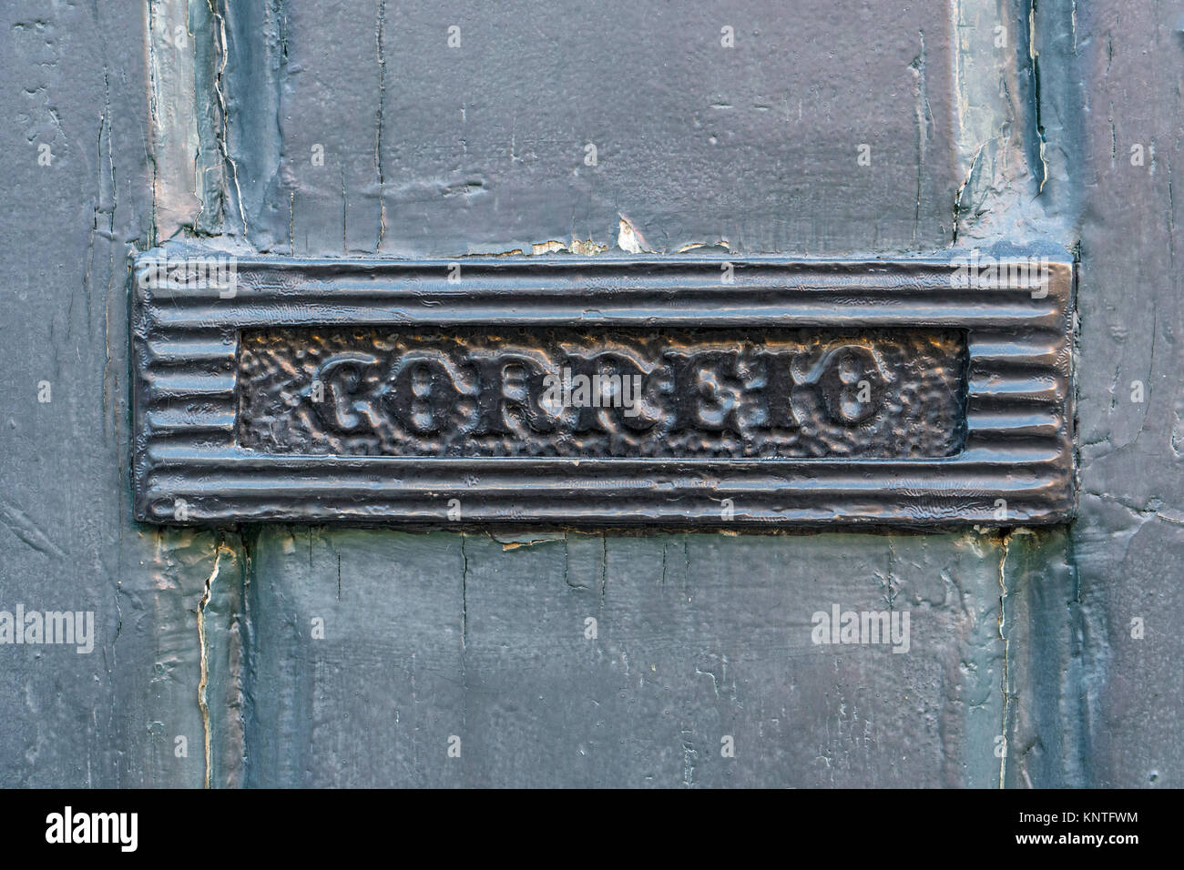 Old rusty mailbox with the word "mail" - in Portugese "correio Stock ...