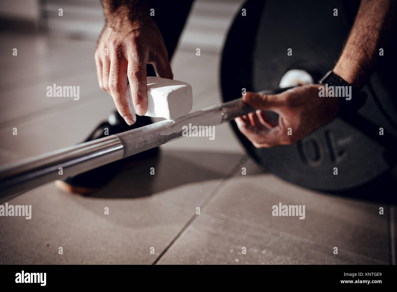 Magnesium powder hi-res stock photography and images - Alamy