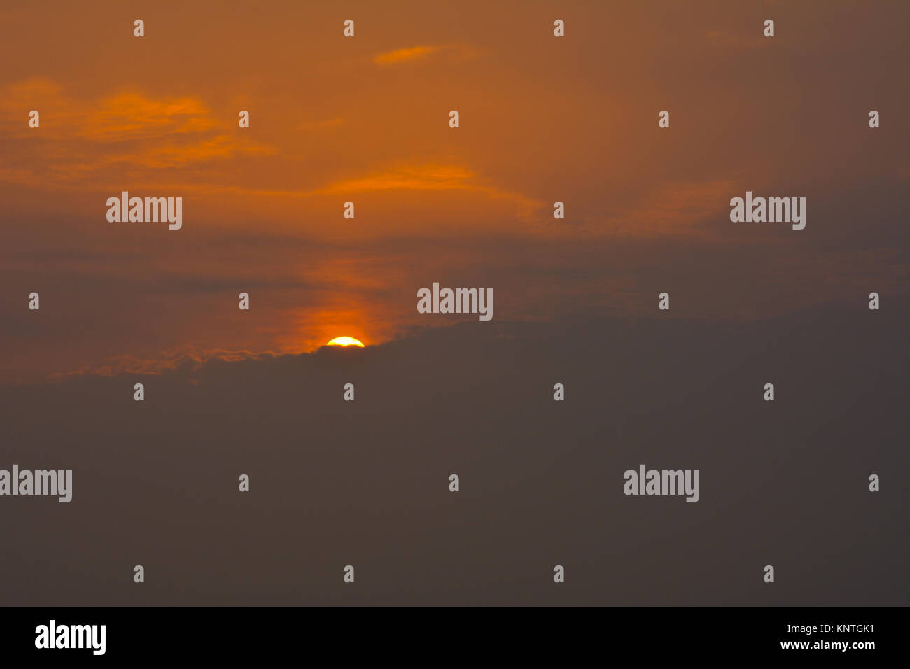 Twilight sunset sky hi-res stock photography and images - Alamy