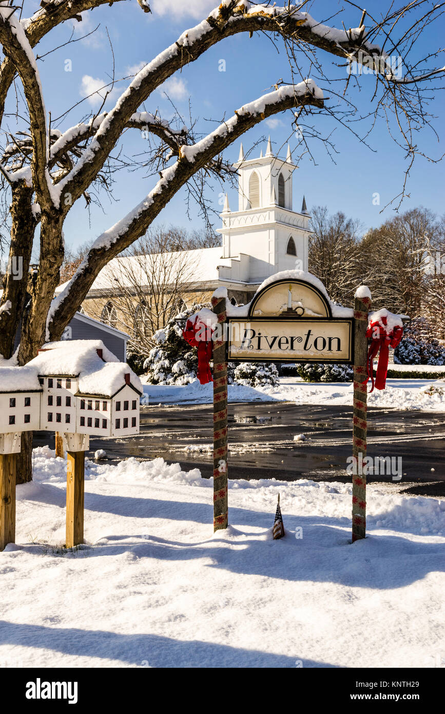 Farmington river barkhamsted connecticut hi-res stock photography and ...
