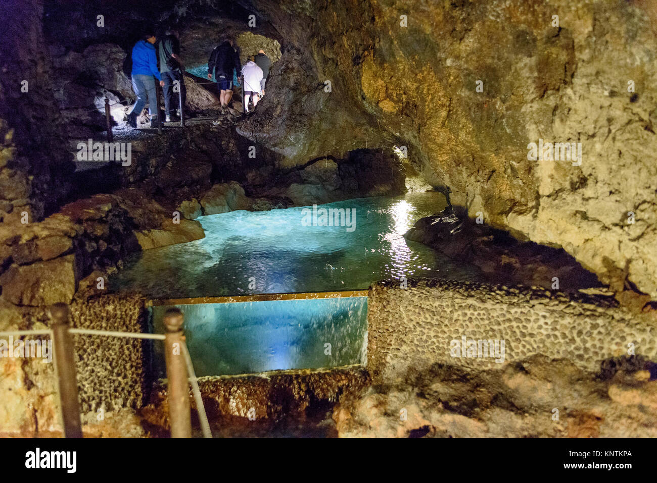 Caves spring hi-res stock photography and images - Alamy
