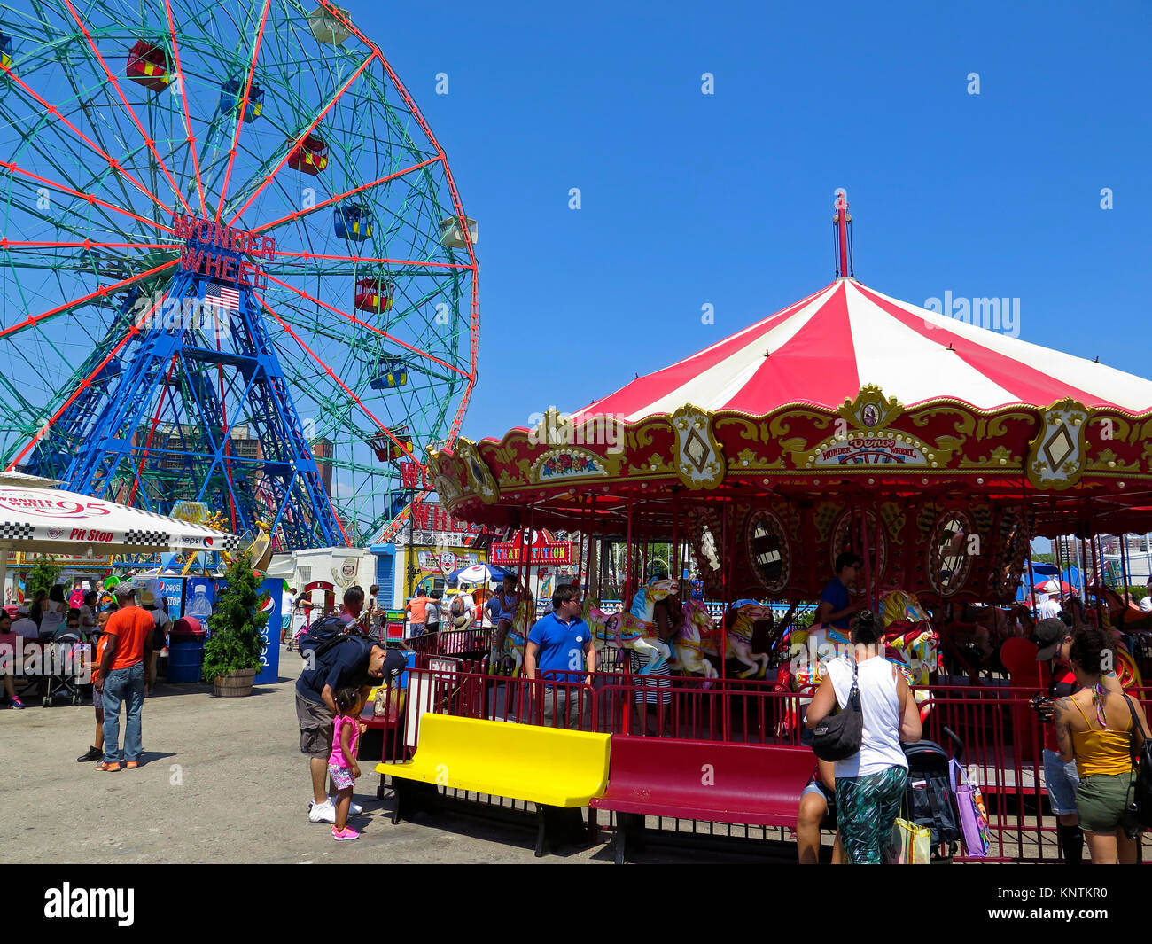 Riesenrad sommer hi-res stock photography and images - Alamy