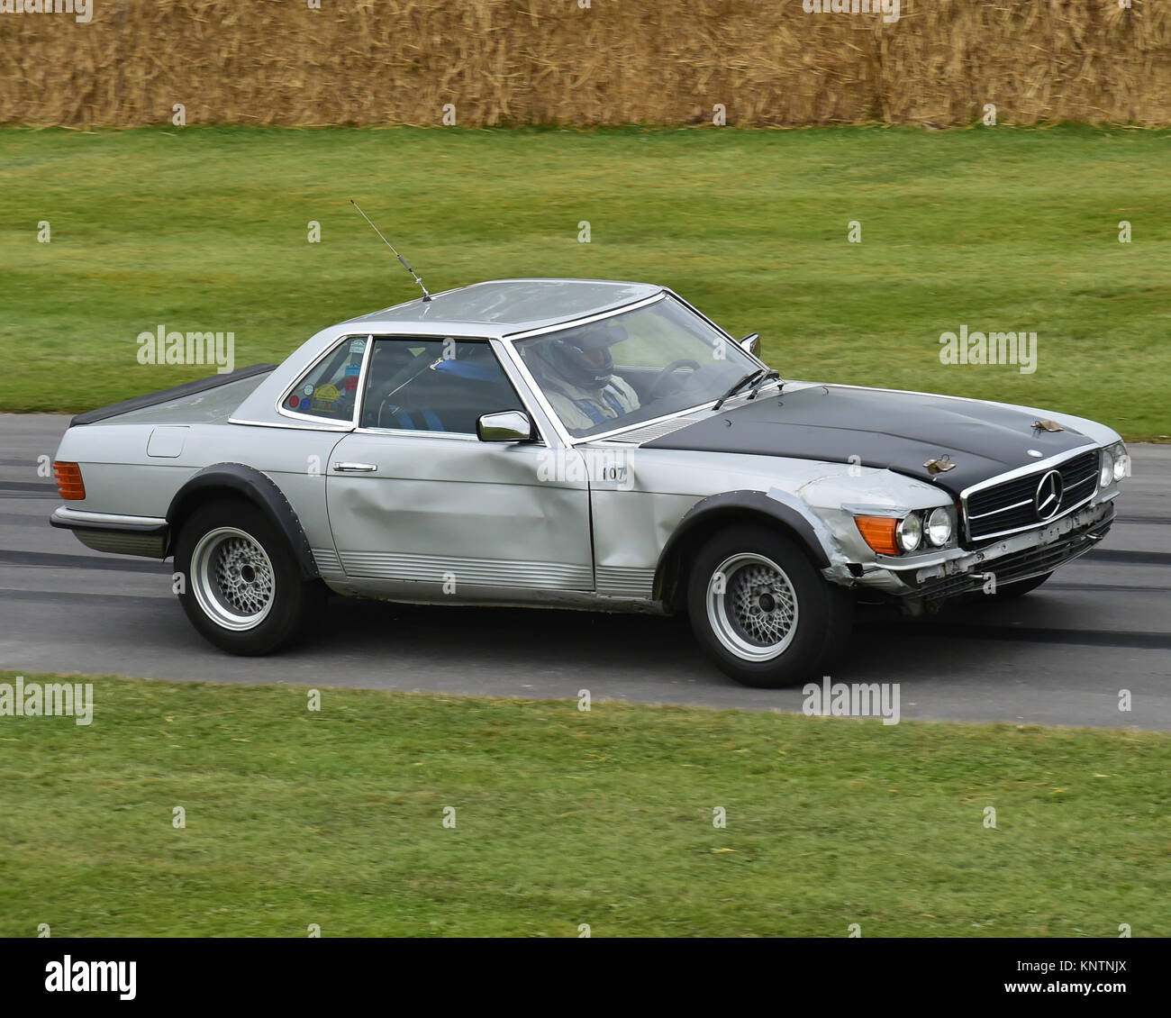 Mercedes benz 500sl hi-res stock photography and images - Alamy