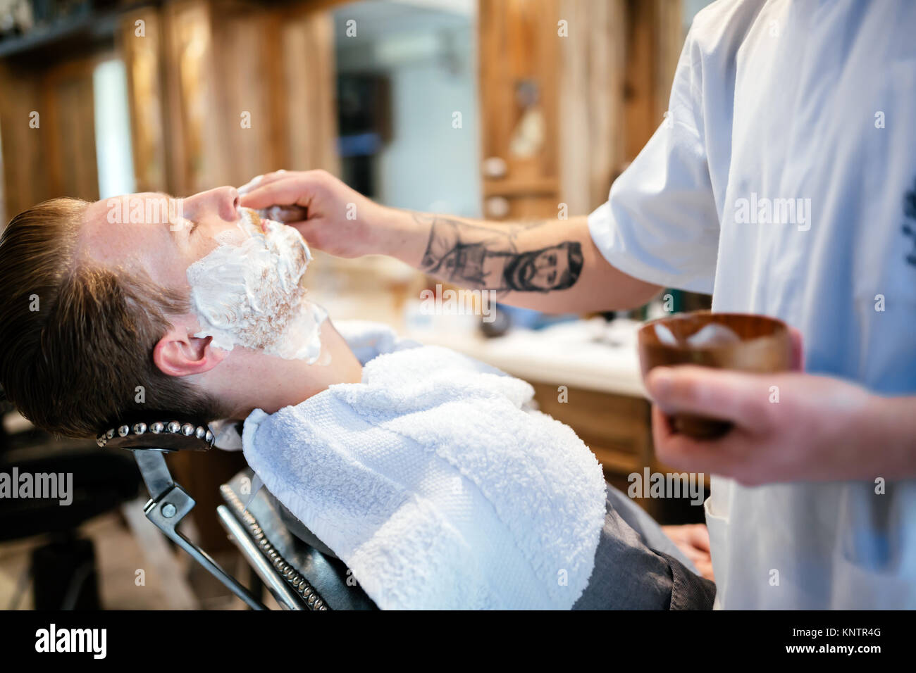 Vintage male grooming hi-res stock photography and images - Alamy