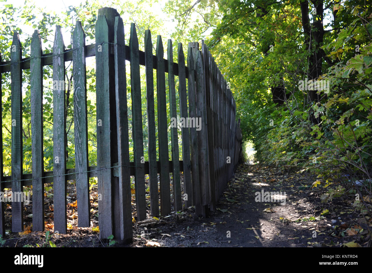 countryside open gate public pathway wooden fence Stock Photo - Alamy