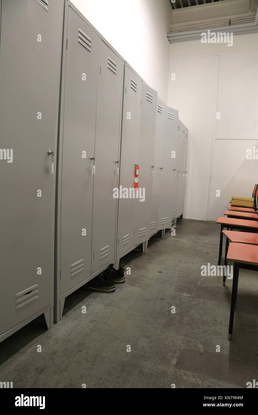 Workers locker room hi-res stock photography and images - Alamy