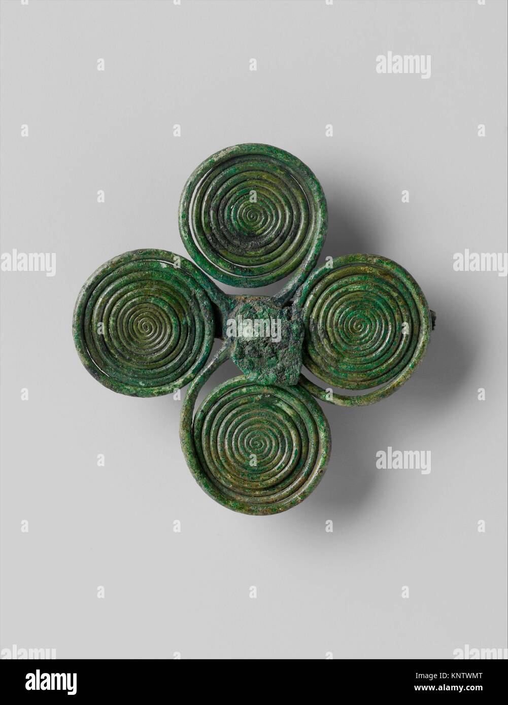 Bronze age brooch hi-res stock photography and images - Alamy