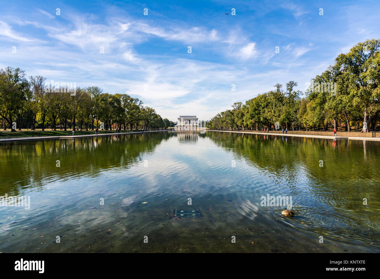 Lincoln Memorial Over Reflecting Pool National Mall Daytime Washington ...
