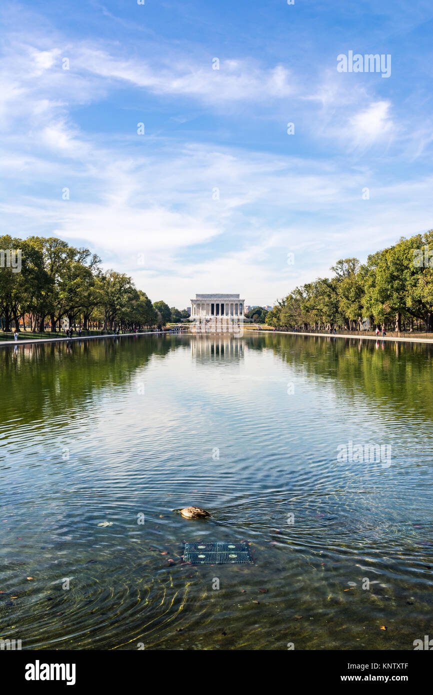 Lincoln Memorial Over Reflecting Pool National Mall Daytime Washington ...