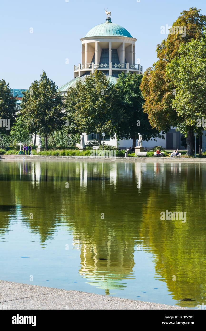 Stuttgart Germany Reflection Water Architecture Schlossplatz Monument ...
