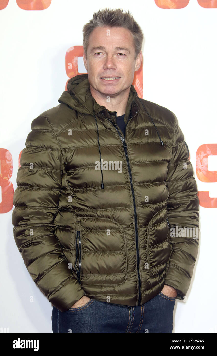 Nov 08, 2017 - Graeme Le Saux attending '89' World Premiere at Odeon ...