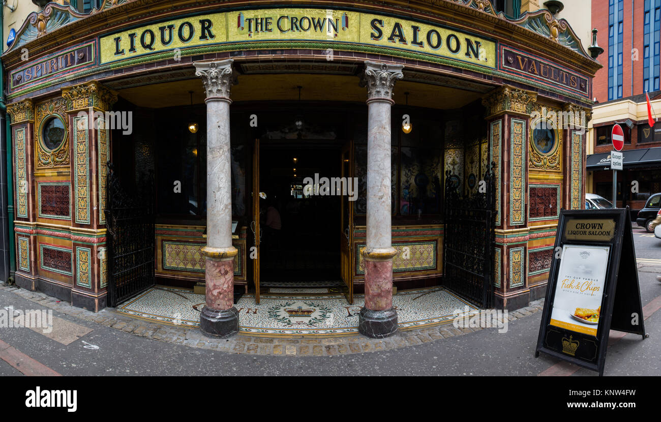 The Crown Saloon Bar Belfast North Ireland Exterior Entrance Stock ...