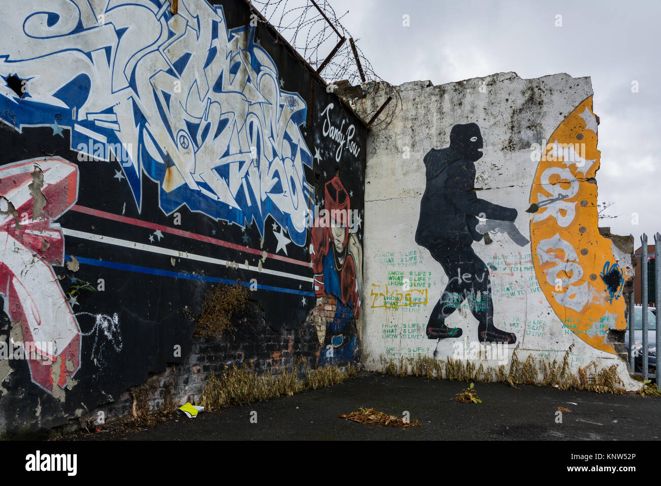 Belfast North Ireland Political Activist Graffiti IRA Stock Photo - Alamy