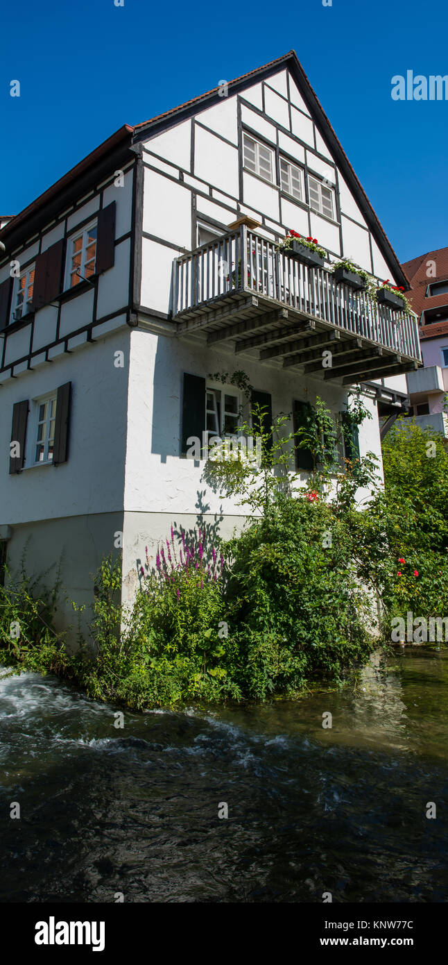 German cottage hi-res stock photography and images - Alamy