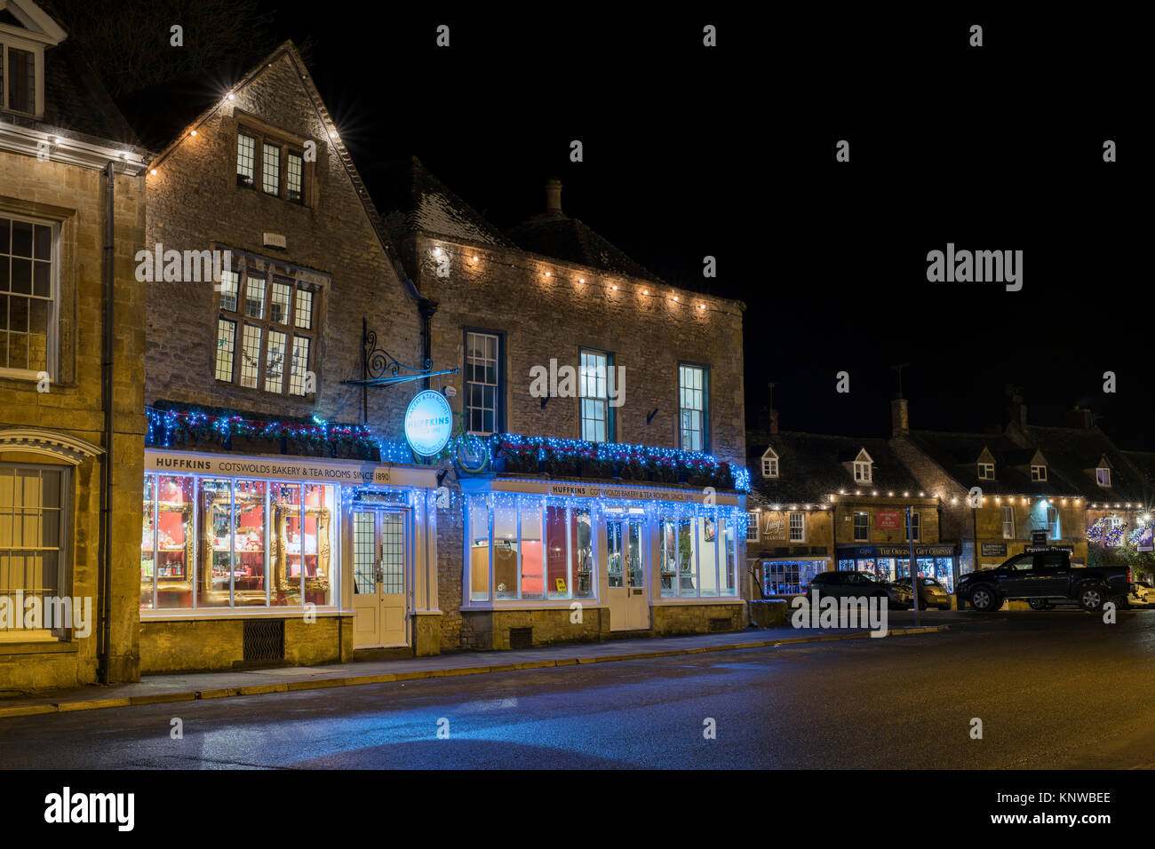 Huffkins cafe hi-res stock photography and images - Alamy