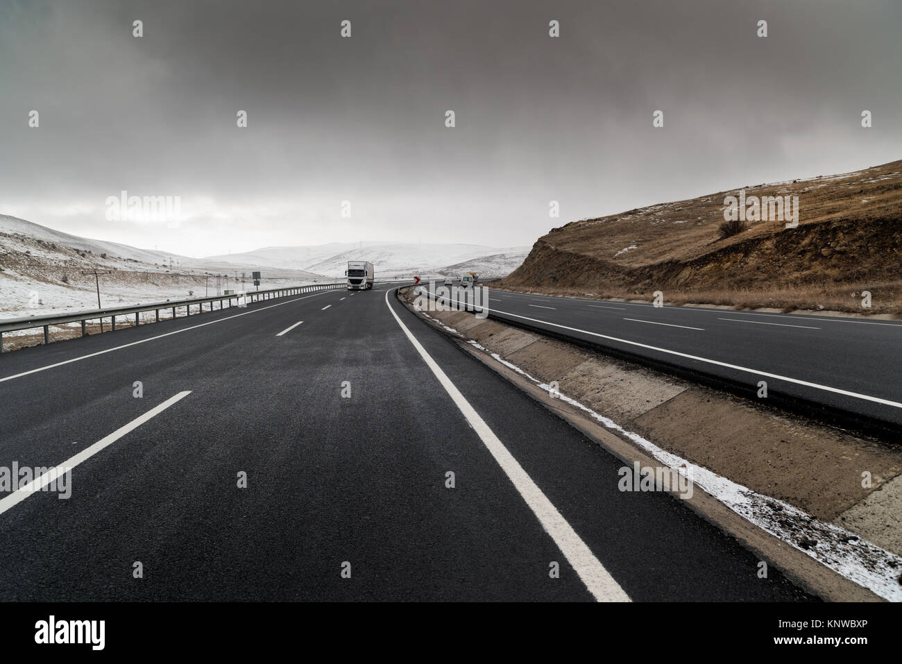 Long draw road hi-res stock photography and images - Alamy