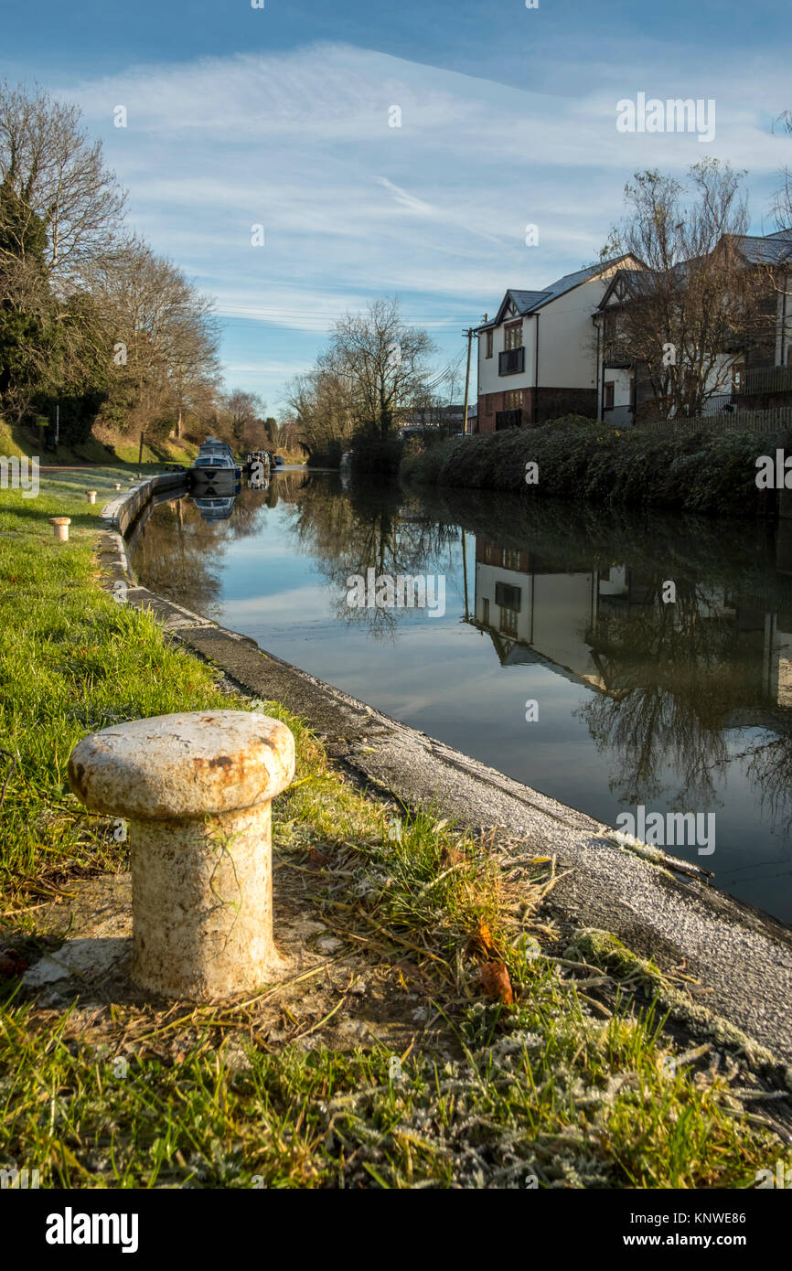 Kennet and Avon Canal at in Devizes Wiltshire UK Stock Photo - Alamy