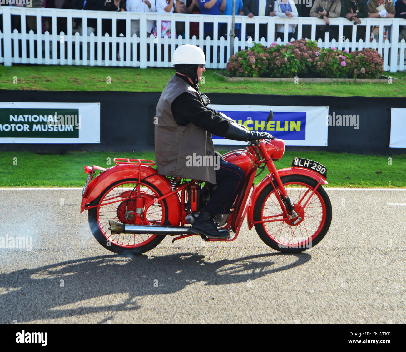 GPO, motorcycle, despatch rider, YLH 290, Goodwood Revival 2014 ...