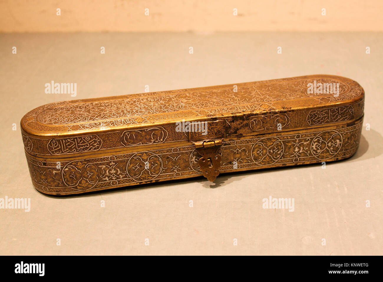 Remove backgrounds hi-res stock photography and images - Alamy