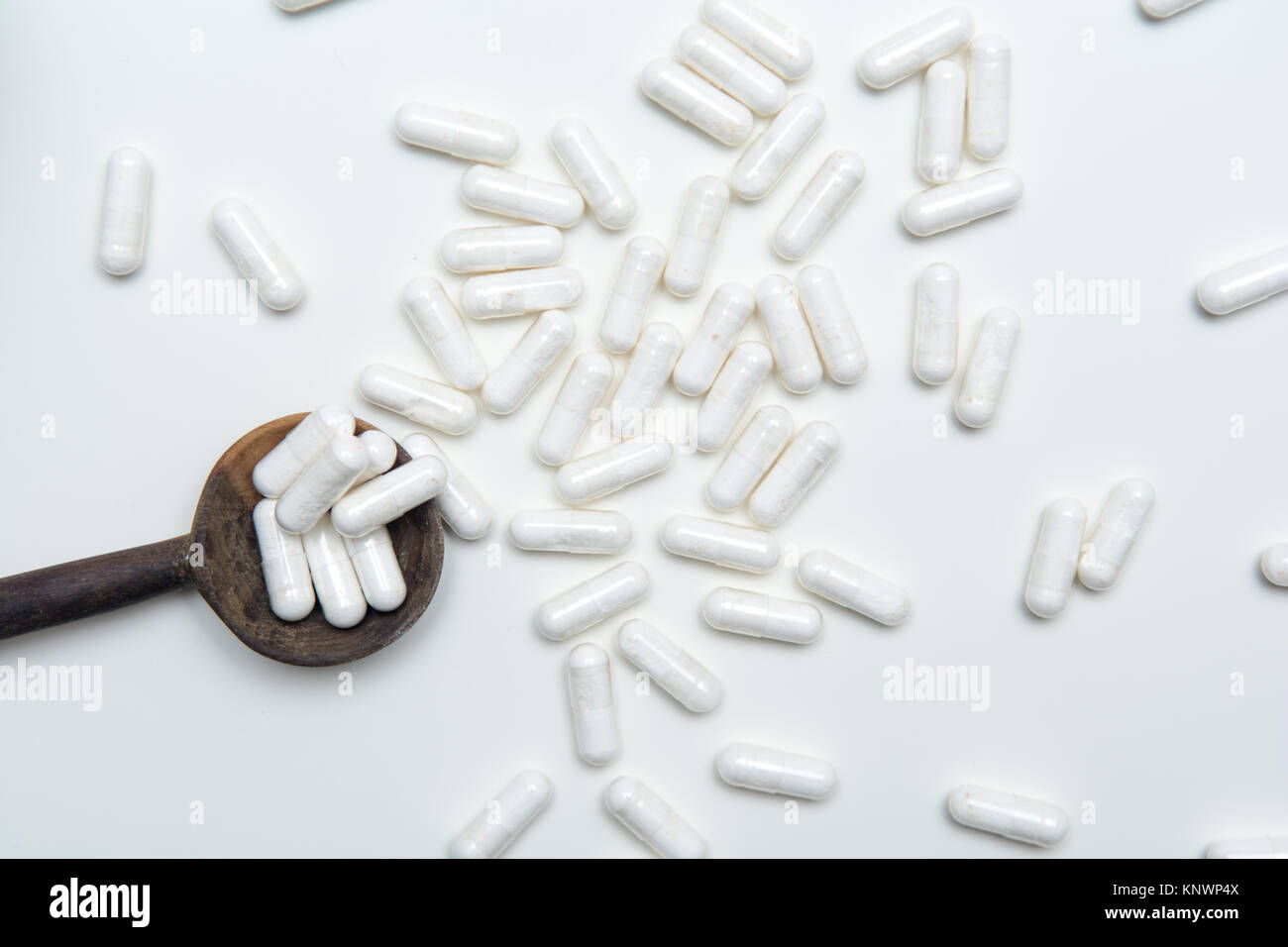 Dosage spoon with medicine bottle hi-res stock photography and images ...