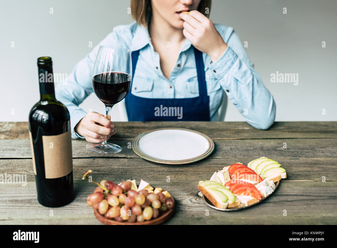 taster eating cheese Stock Photo - Alamy