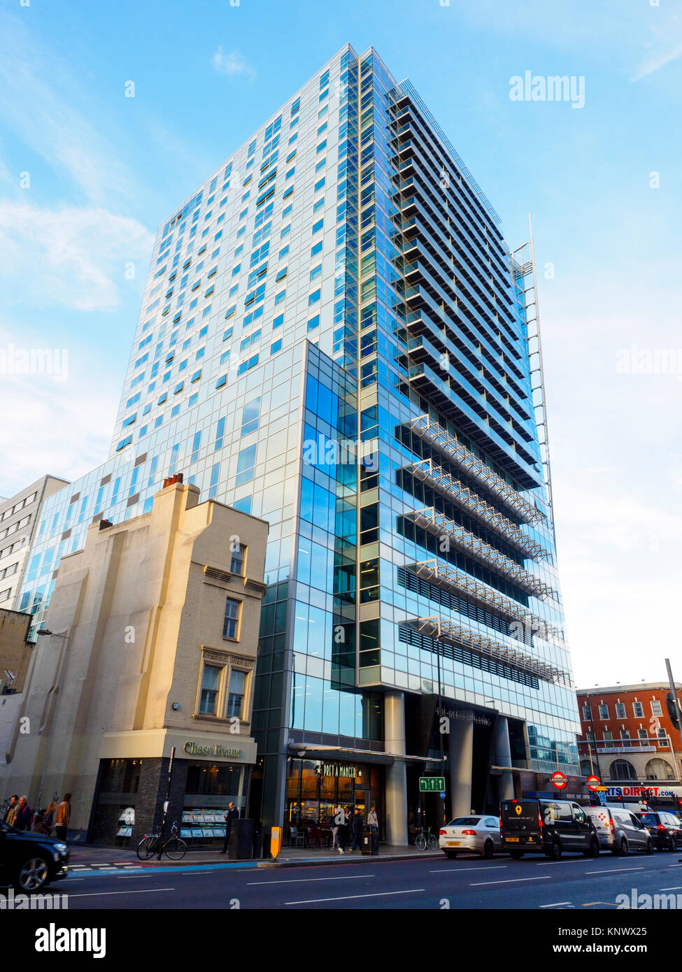 One aldgate hi-res stock photography and images - Alamy