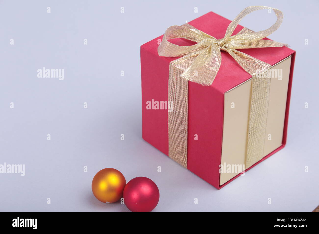 Black boxes red bow hi-res stock photography and images - Alamy
