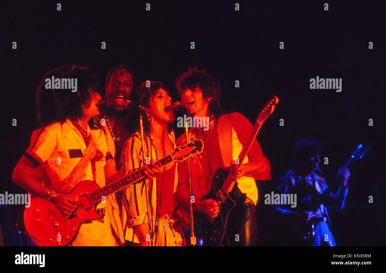 Daly City Ca 1975 The Rolling Stones In Concert At The Cow Palace