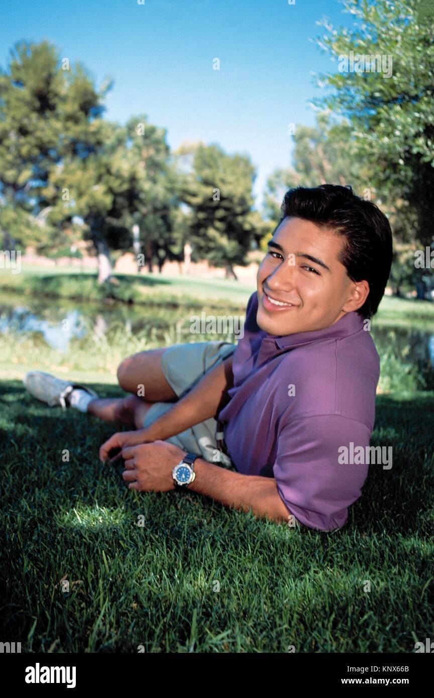 Mario lopez 1994 hi-res stock photography and images - Alamy