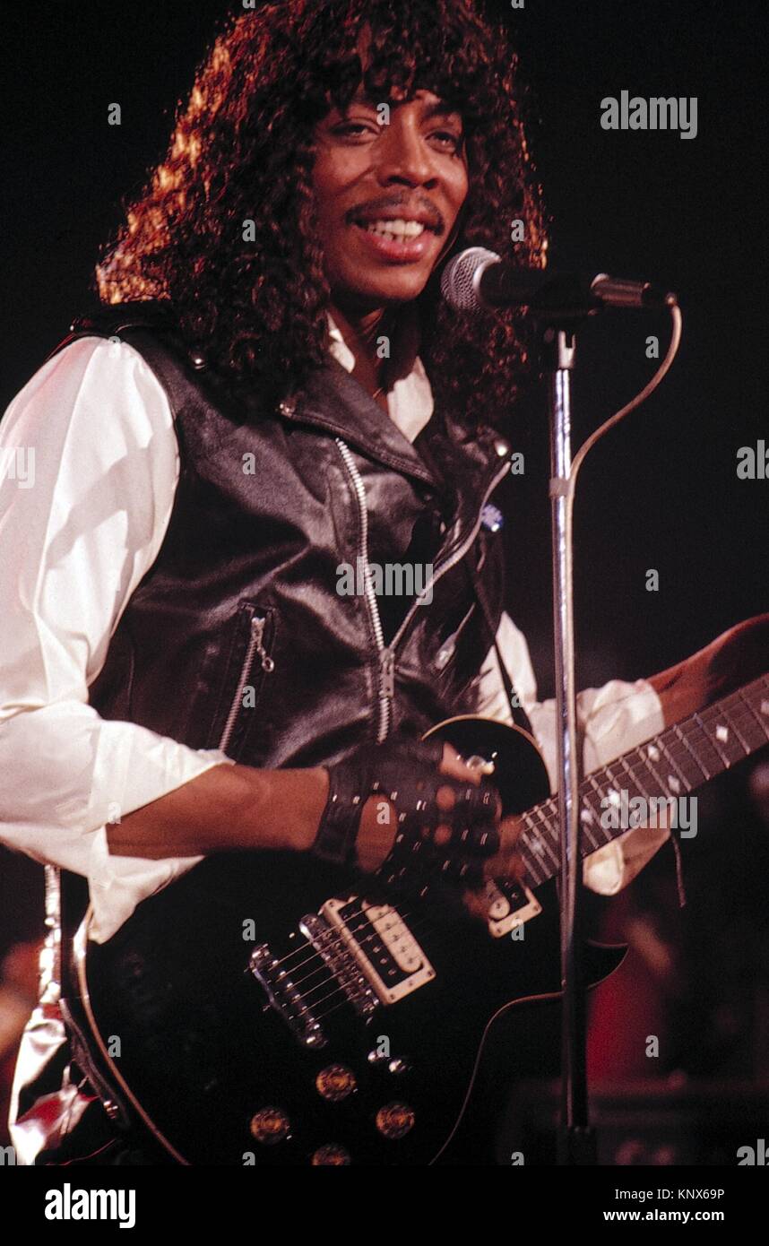 Rick james performing hi-res stock photography and images - Alamy